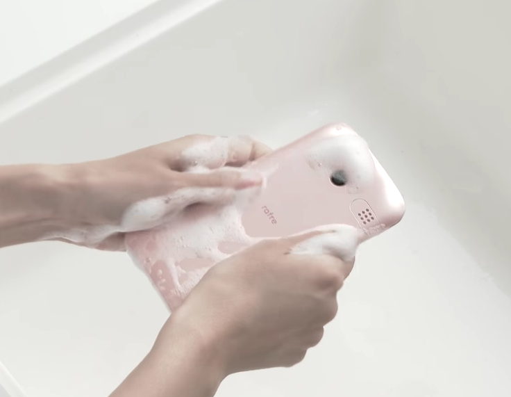 The new Kyocera rafre KYV40 - A phone you can wash - Coolsmartphone