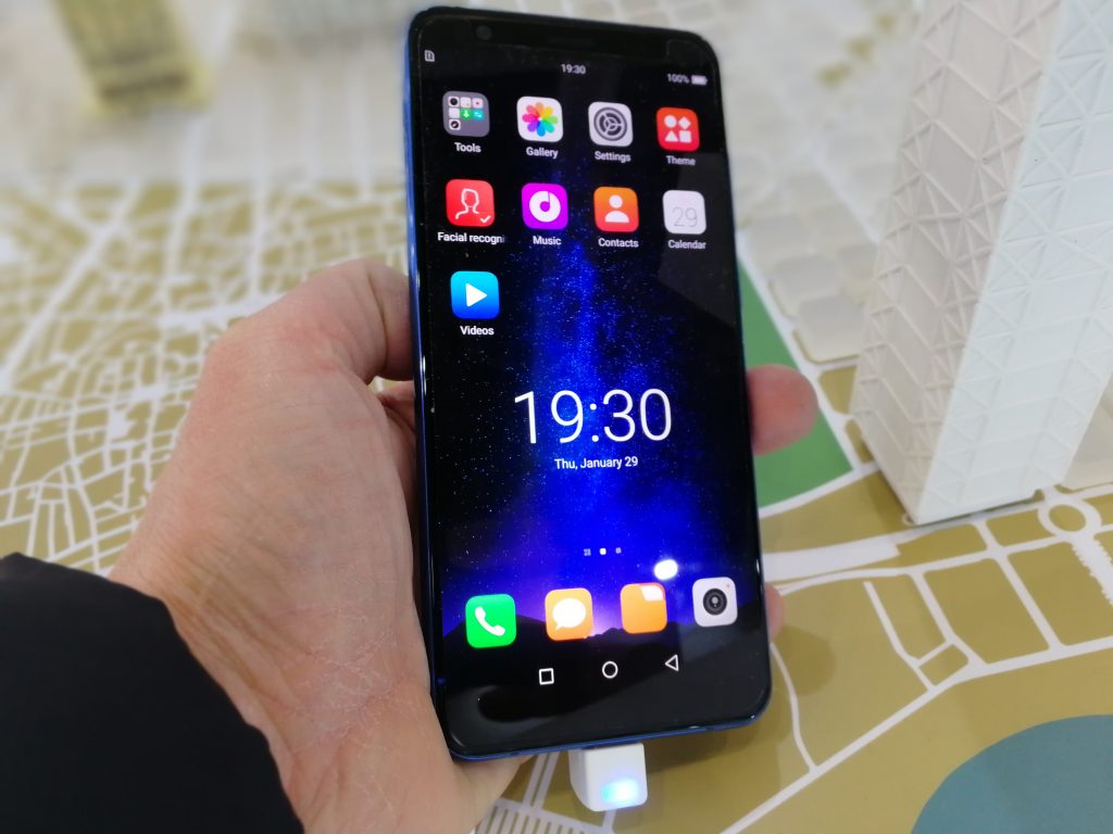 #MWC18 - Hands-on with the Hisense Infinity H11 Pro - Coolsmartphone