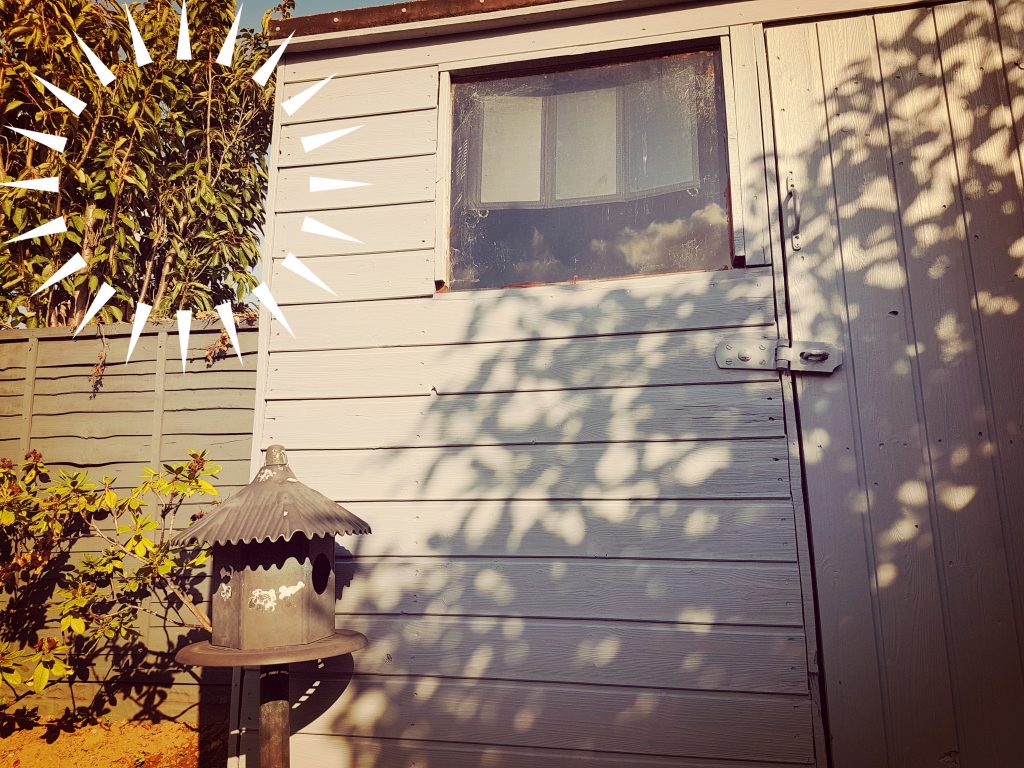 Random strange shed project. Day 4 - Coolsmartphone