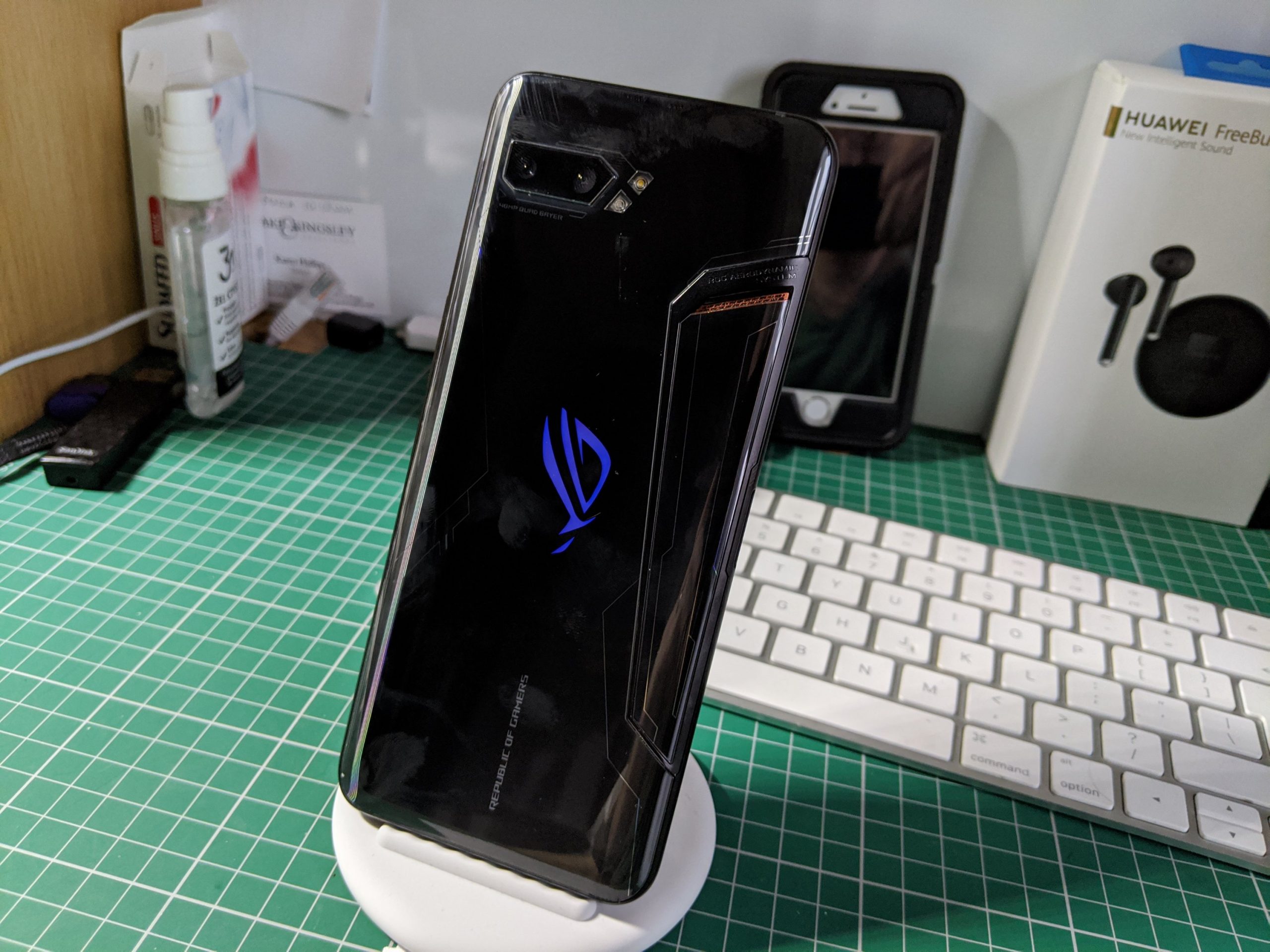 Unboxing the Asus ROG Phone 2 - Coolsmartphone