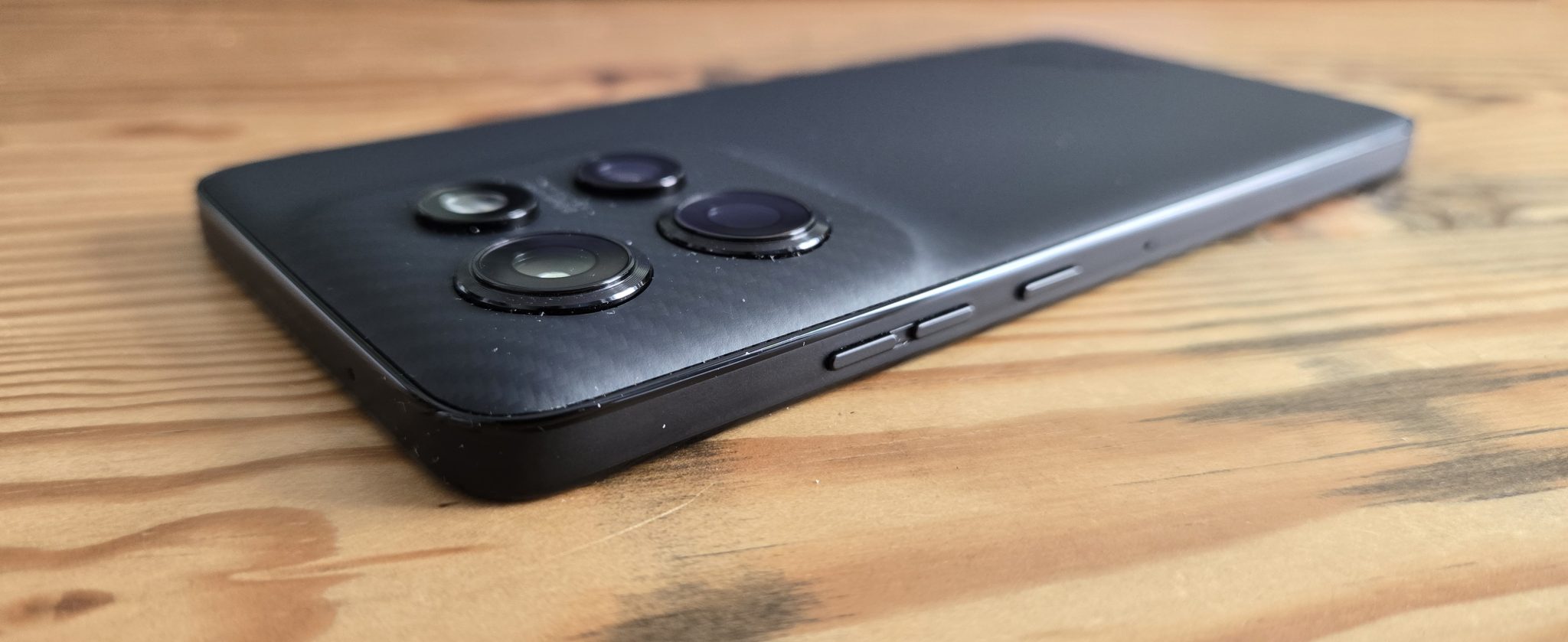 ThinkPhone 25 - Review. - Coolsmartphone